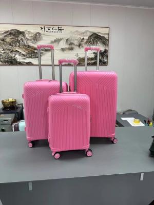 Cina Travel Suitcases Factory Customization Universal Wheel Luggage Fashion Carry On Luggage Suitcase With Lock in vendita