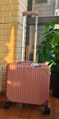 Cina Good Quality Scratch Proof Trolley Suitcase Business Computer Luggage 18inch Four-Wheeled Silent Aluminum Frame Suitcase in vendita