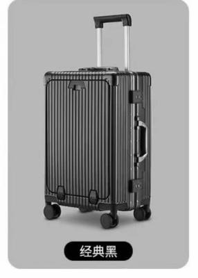 Cina Best New Products High Quality Lightweight Hard Shell Mute Wheel PP Suitcase Luggage in vendita