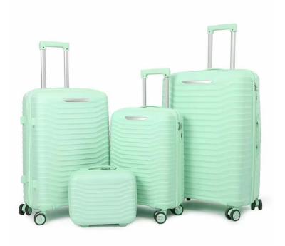 Cina Factory Wholesale High Quality Hard Shell Fashion 360 Degree Spinner Wheels Pp Luggage Set For Trip in vendita