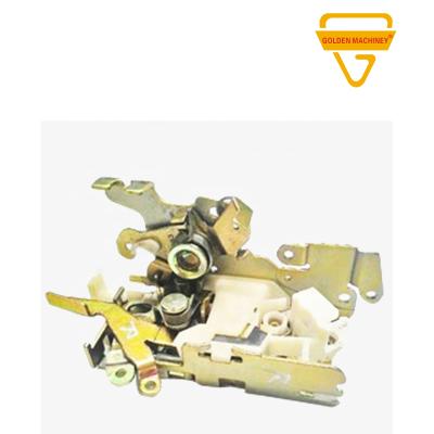 Cina 322720035 322720135 Mercedes Door Lock Latch For Truck in vendita