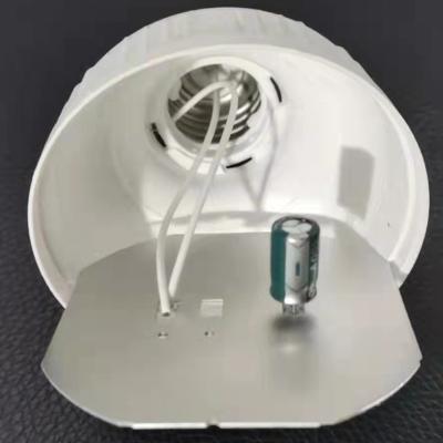 중국 9w Ac180-250v 110lm/W 전구 원료 Skd 버전 파는 칼라 박스를 포함합니다 판매용