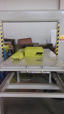 중국 조정할 수 있는 기계 / 장비를 6m / 민으로 잘라주는 표준 2D PU CNC 거품 판매용