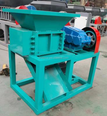 Chine Travaux de personnalisation non standard Grâce à une déchiqueteuse à moteur unique à double arbre à vendre