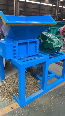 Chine Machine à déchiqueter des matières plastiques pour une faible consommation d'énergie de déchets de PVC HDPE PP PET en fusion rapide à vendre