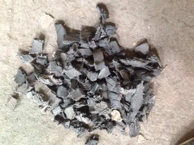 Chine Déchiqueteuse à double arbre pour le recyclage des déchets métalliques des bouteilles en PET en plastique et des palettes en bois à vendre