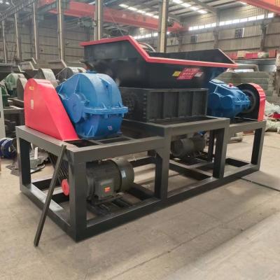 Chine PS Matériel pneus de camions à déchets machine à déchiqueter à double arbre avec fonctionnement facile à vendre