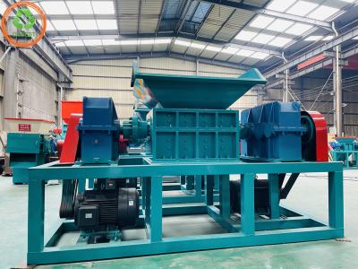 Chine Double arbre 22kW déchets de puissance de fusion lourde PVC HDPE PP PET déchets déchiqueteuse machine à vendre