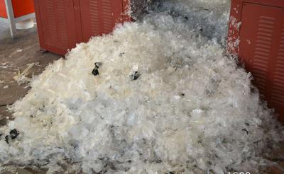 Chine Déchiqueteuse à double arbre pour les autres déchets de films en plastique chinois et les déchets de vêtements à vendre
