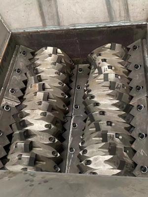 Κίνα Λύση συντρίπτη Twin Shaft Hub για τα απόβλητα ρούχων και υφάσματος σε συνεργεία επισκευής μηχανημάτων προς πώληση
