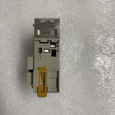 中国 新しいOMRON CJ1W-ETN21のイーサネットによって入れられるタイプ格納装置0/100BASE-TX 販売のため