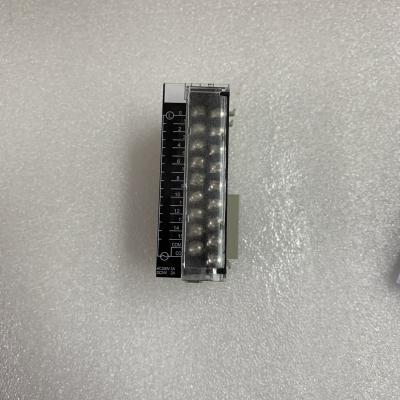 China OMRON CJ1W-OC211 HIZO SALIR EL MÓDULO 250 VAC/24 VDC 2 A 16 PUNTOS NUEVOS en venta