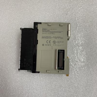 China OMRON CJ1W-OC211 HIZO SALIR EL MÓDULO 250 VAC/24 VDC 2 A 16 PUNTOS NUEVOS en venta