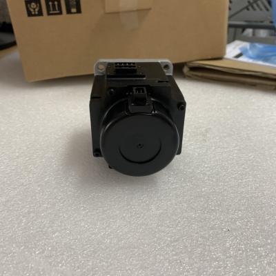 Chine Moteur servo 1.5A 200V 250HZ 200W d'OMRON R88M-1M20030T-S2 sans joint à vendre
