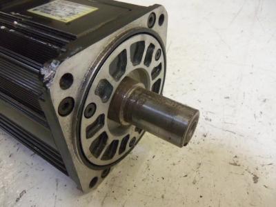 Cina Yaskawa SGMS-15A6AB AC SERVO MOTORE 1.5KW 3000RPM 200V 9.5A NUOVO in vendita