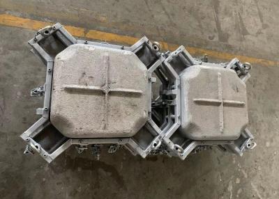 Cina la muffa di plastica del carro armato di stoccaggio dell'acqua 600L con la ferrovia di guida 8000-10000 parti modella la vita in vendita