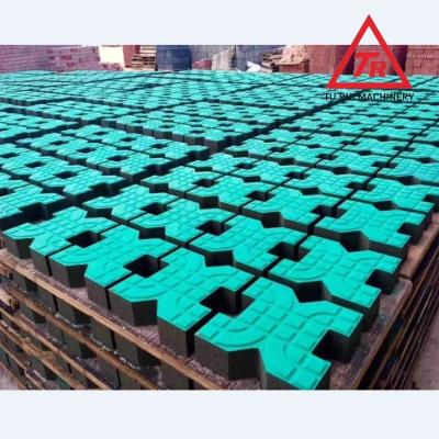 China Easy Cleaning Paving Block Moulds Commercial Paver Block Steel Mould Prevents Rust for sale