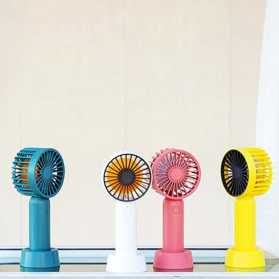 중국 공기 냉각 팬 충전 가능한 테이블 팬 미니 핸드헬드 팬 0.174g 항목 무게 판매용