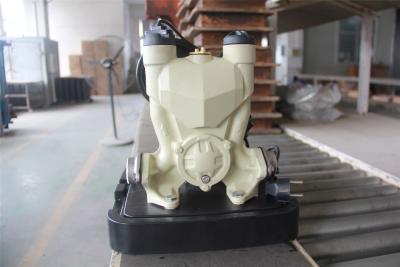 Chine Pompe à eau automatique de réservoir de ZZHM-125A 0.125KW 0.15HP 2L à vendre