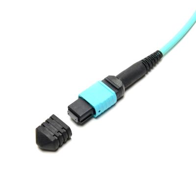 Cina Cavo a fibre ottiche di OM3 MTP Mpo, cavo di toppa del PVC LSZH Mpo compatibile con Ethernet veloce in vendita