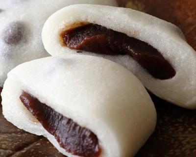 Chine Crème glacée de rendement élevé Mochi faisant la machine encroûtante de la machine 304Ss Mochi à vendre