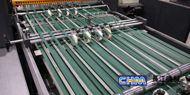 Conveyor unit for paper sheets