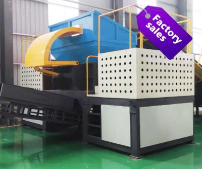 Chine Crusher à double arbre pour les meubles à vendre