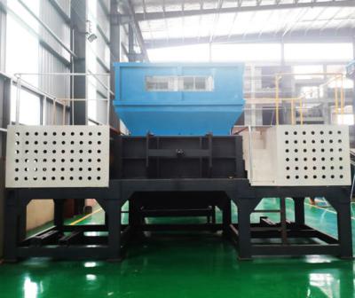 Chine Crusher à double arbre pour les meubles à vendre