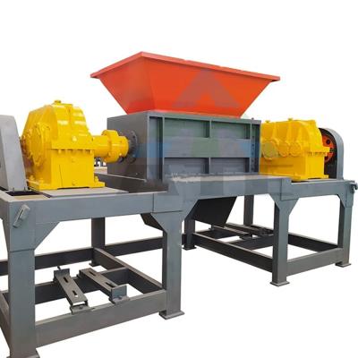 Chine Paroles clés Déchiqueteur de plastique à deux arbres pour le recyclage automatique des pneus des camions à ordures à vendre