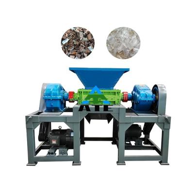 Chine Paroles clés Déchiqueteur de plastique à deux arbres pour le recyclage automatique des pneus des camions à ordures à vendre