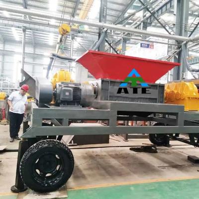 Chine Paroles clés Déchiqueteur de plastique à deux arbres pour le recyclage automatique des pneus des camions à ordures à vendre