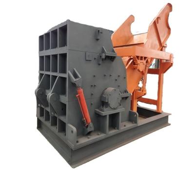 Chine Fraiseur de métaux à double arbre pour le déchiquetage des pneus lourds dans les milieux industriels à vendre