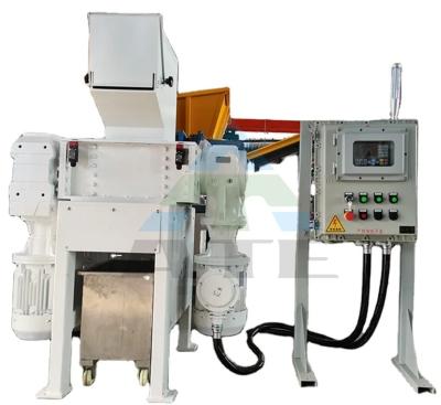Chine 800 Modèle quatre arbres Pneus caoutchouc bois machine de recyclage fonctionnel déchets plastique concasseur à vendre