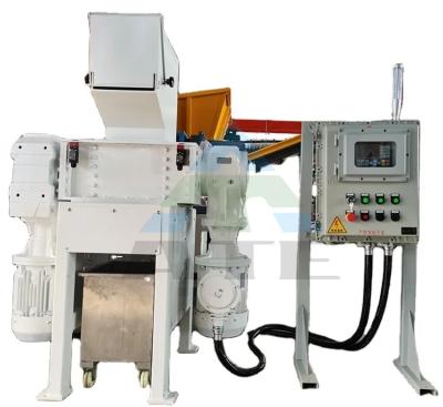 Chine Machine de découpe de plastique à quatre arbres pour le recyclage industriel à vendre