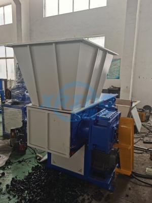 Chine Capacité de production de 5 à 100 kg/h Déchiqueteuse à axe unique en plastique pour tissus en caoutchouc plastique à vendre