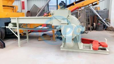 Chine Fabricants de matériaux de construction Machine à déchiqueter à double arbre pour le concassage et le broyage du bois à vendre