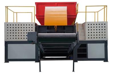 Chine Matériau d'alliage Déchiqueteur à double arbre pour les canettes de pneus entièrement automatiques et le recyclage des métaux à vendre