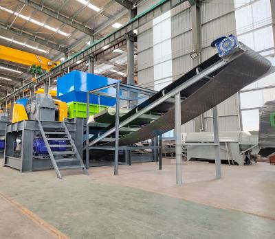 Chine Déchiqueteuse à bandes de déchets métalliques pour traitement des déchets à puits unique Recyclage de tambours en acier à vendre