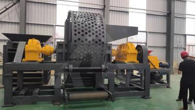 Chine Grande déchiqueteuse à double arbre pour pneus usagés à vendre