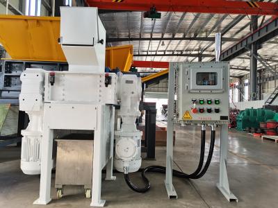 Chine Déchiffreur de films en plastique multifonctionnel à quatre arbres pour le recyclage des métaux à vendre