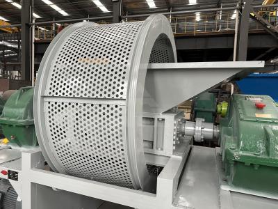 Chine Machines de déchiquetage de pneus en caoutchouc en plastique à double arbre 5000 kg à vendre