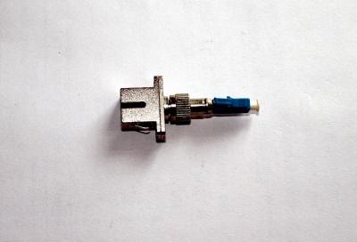 Cina Femmina a fibra ottica dello Sc degli adattatori di alta affidabilità al maschio di LC per CATV in vendita