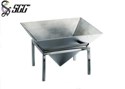 Cina Stoviglie decorative dell'acciaio inossidabile, supporto del metallo per i fiori in vendita