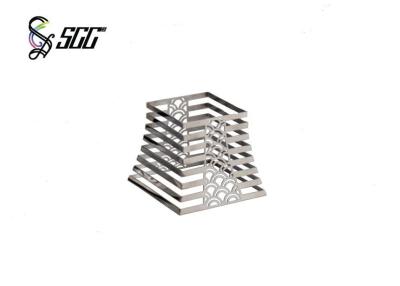 Cina Otto colonna montante dell'esposizione del buffet dell'acciaio inossidabile di Tires 18/10 per i self-service SCC A-111 in vendita