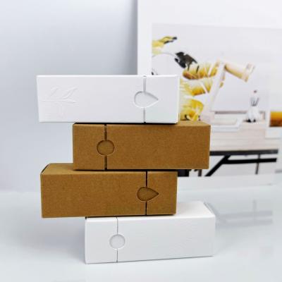 Chine Boîte sur mesure Emballage Boîte cosmétique Huile essentielle Parfums Exemple de papier d'art à vendre