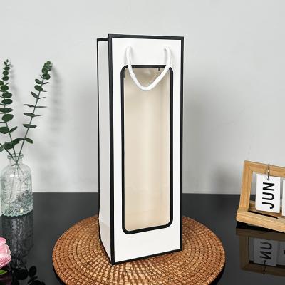 Chine Sacs cadeaux en papier kraft de qualité supérieure avec fenêtre transparente à poignée de corde multicolore Emballage pour les vacances Mariages à vendre
