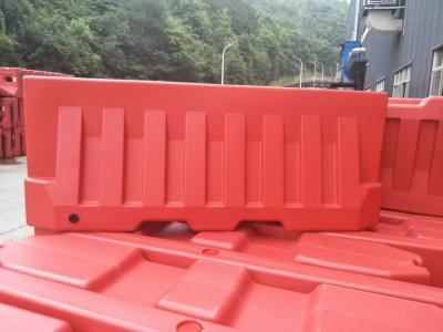 China 1400mm / 55" Rotational Moulding Plastic High Water Filled Traffic Barrier Safety Fence Vehicle Fencing for sale