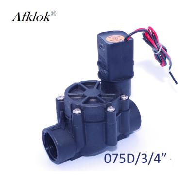Κίνα 100D συνεχές ρεύμα τάσης 6-20V βαλβίδων σωληνοειδών άρδευσης που κλείνει τη μέση πίεση σπειρών με το μάνταλο προς πώληση