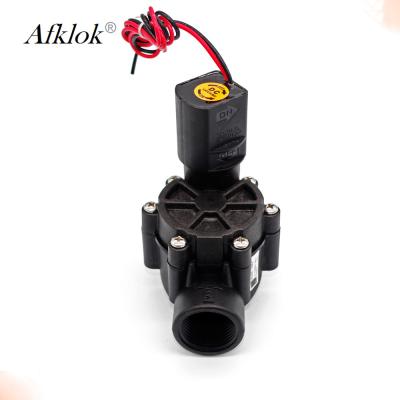 Κίνα 100D συνεχές ρεύμα τάσης 6-20V βαλβίδων σωληνοειδών άρδευσης που κλείνει τη μέση πίεση σπειρών με το μάνταλο προς πώληση
