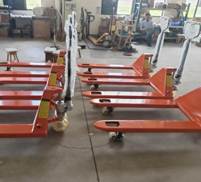 China Smooth Maneuverability 2500kg Manual Hand Pallet Truck with Nylon Wheels for sale
